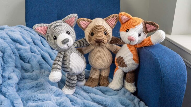 Free Cat Crochet Pattern - Calico, Tabby & Siamese